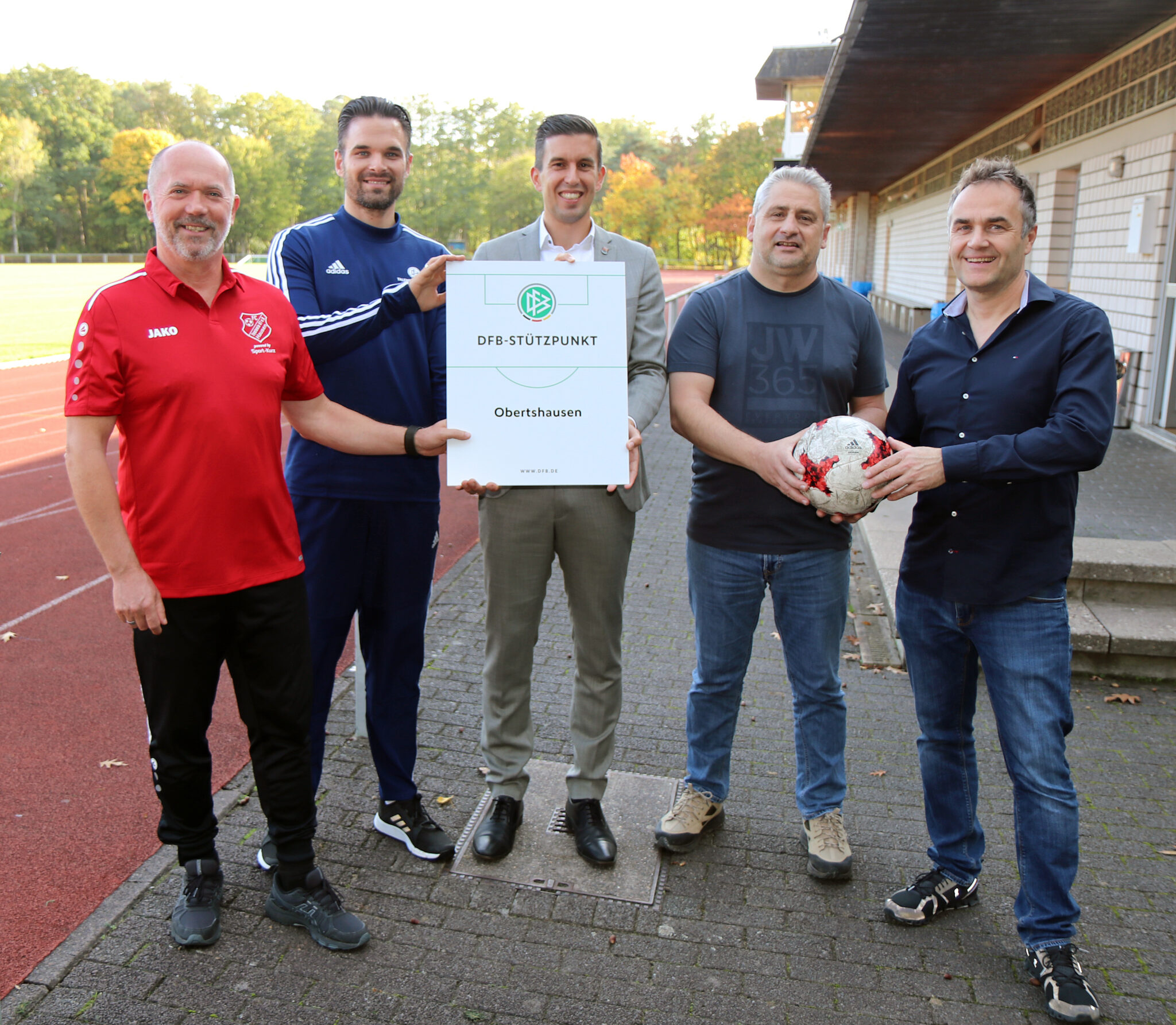 Obertshausen ist jetzt Stützpunkt Deutschen Fußball-Bunds - Offenbach Live