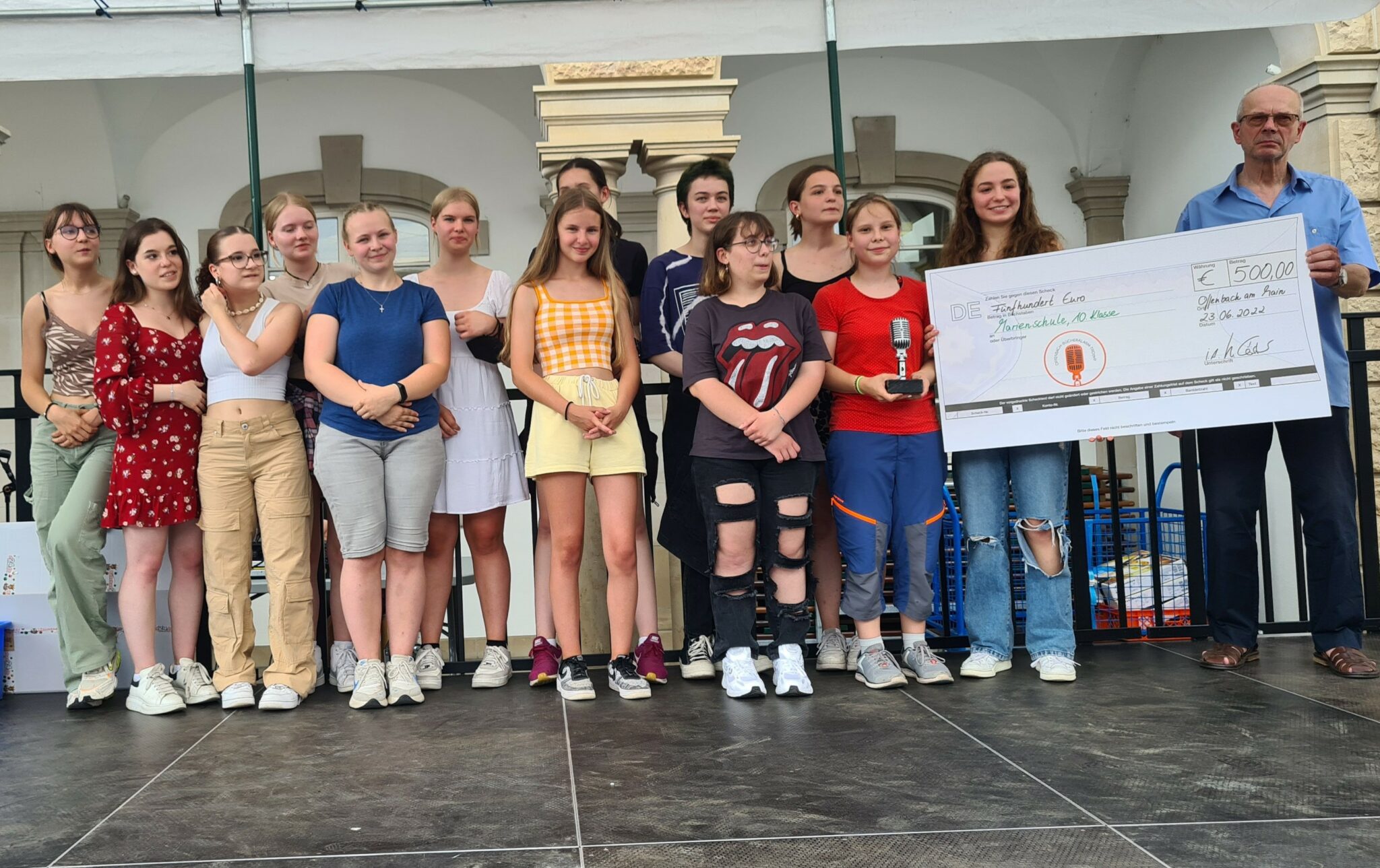 Hessischer Leseförderpreis 2022: Stadtbibliothek Offenbach erhält 9.000 ...